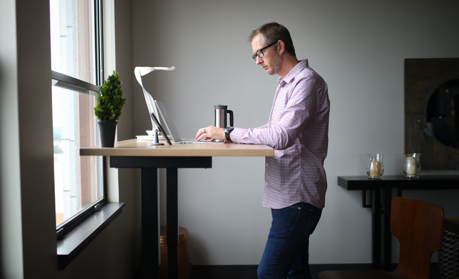 Best Standing Desks 2026: 8 Tested and Ranked